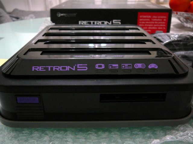 RetroN 5 - Nintendo Museum